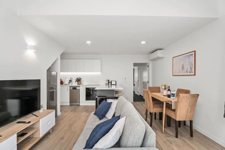 Beautiful Apartment, Sleeps 4, Close Town & Ski - Queenstown