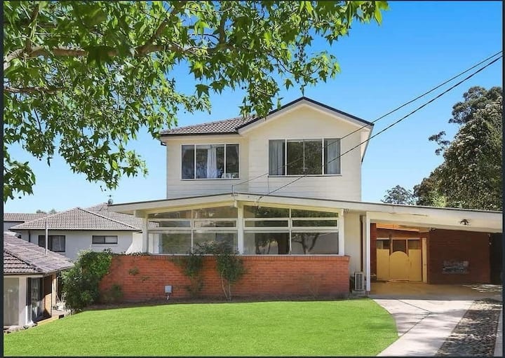 Relaxing 6 Bedroom Escape In Carlingford With Pool - Castle Hill