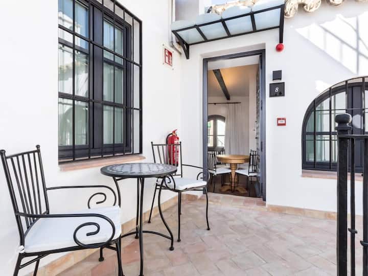 Bright 2br 2ba Penthouse With Lovely Outdoor Space - Seville