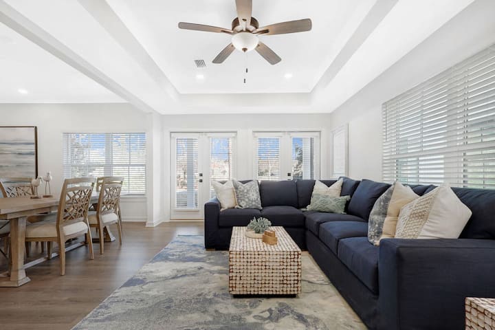 Perfect Family Oasis W/pool & Beach Access - Orange Beach, AL