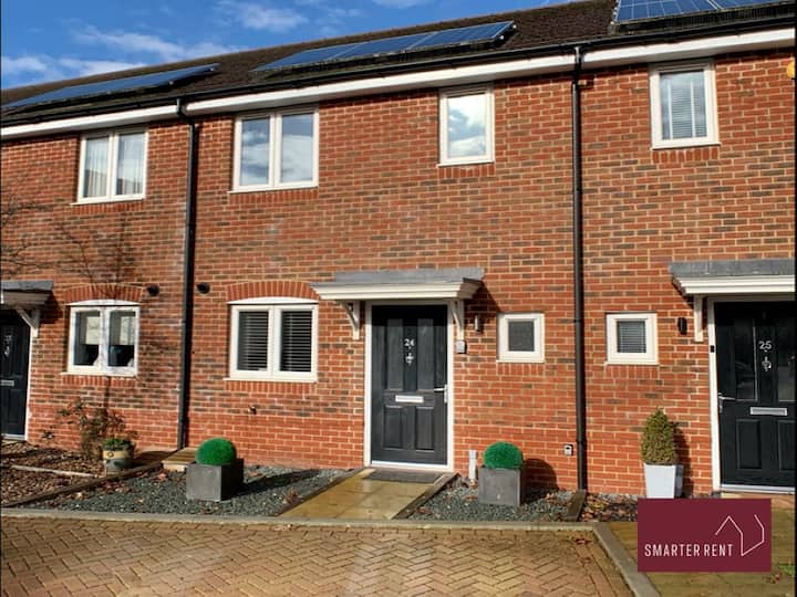 High Wycombe - Garden, Parking, 2bed - High Wycombe