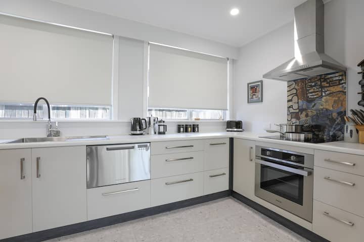 Kia Ora Apartment | Thermally Heated Central City - Rotorua