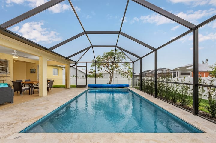 Heated Pool, Gameroom, Ev Charger, Family Friendly - Cape Coral, FL