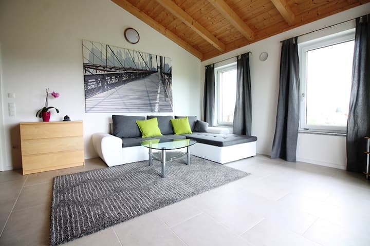 Holiday Flat With Balcony For 2-4 Persons - Seeon-Seebruck