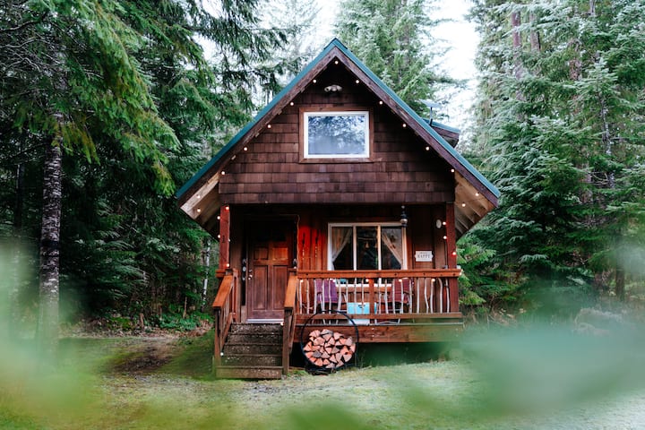 The Bunkhouse @ Skycamp: Spring Basecamp W/sauna - Skykomish, WA