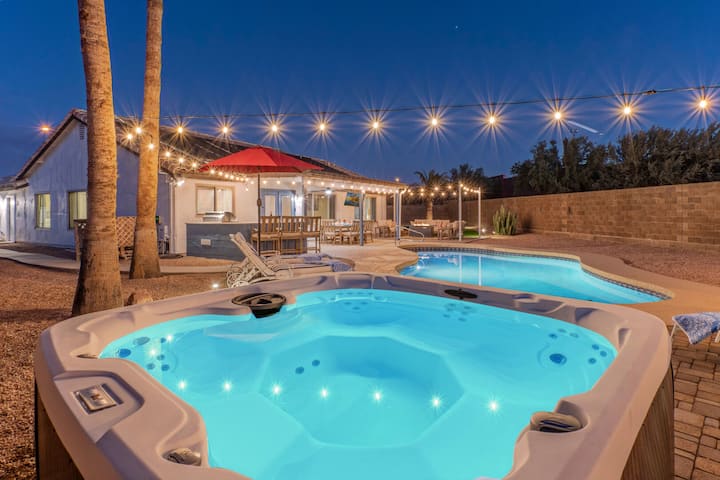 Near Golf & Trails, Htd Pool, Spa, Putt Green, Fire Pit, Patio Tv, Poker & Pool Tables - Mesa, AZ