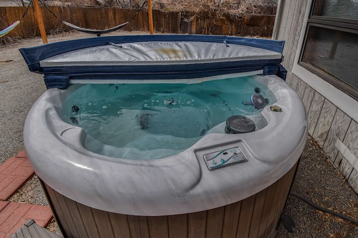 Spacious 6br Home With Hot Tub, Hammocks And Firep - Denver, CO