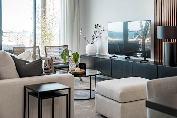 Lme14.4a - Spacious & Luxury Family Home - Estepona