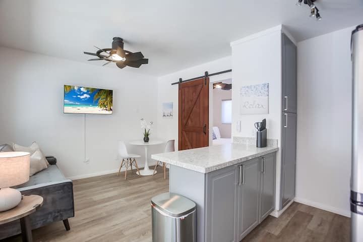 1 House To Ocean * New Remodel * A/c *Parking - San Diego, CA