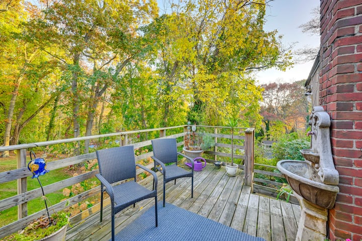 Cozy Dix Hills Apt W/ Deck ~ 7 Mi To Beach! - Huntington, NY