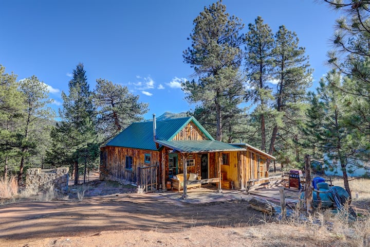 Historic Pine Cabin | 45min To Denver | Pets Ok - Staunton State Park, Pine