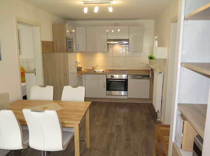 Ferienwohnung Urlaubsglück 2 Schlafzimmer - Freiburg