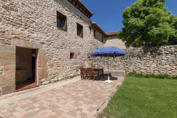 Casa Palacio De Mave. La Horadada - Aguilar de Campoo