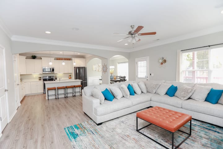 Sojourn Bay Breeze Oasis – 4br Family Retreat - Norfolk, VA