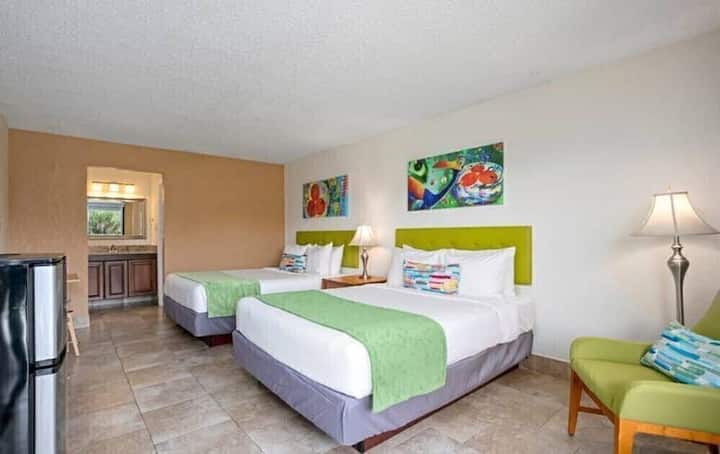 Best Deal For A Family Suite Near Major Amusement Parks - Kissimmee, FL