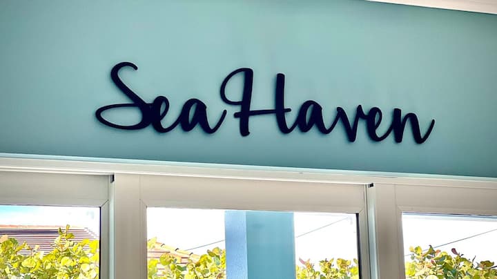 Sea Haven - On Beach Street - Melbourne