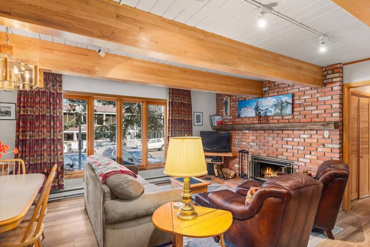 Winter In The Heart Of Aspen! Steps To Gondola | Wood Fp, W/d, Easy 1st Floor Access - Aspen