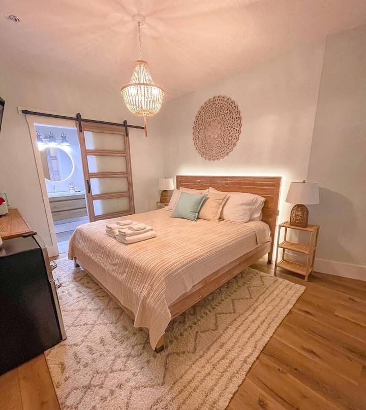 Serenidad King Rm | 5 Min Walk 2 Dt| Close 2 Beach - St. Augustine