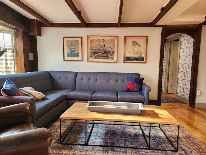 The Orca – Modern Coastal Comfort Awaits - Penzance Road, MA