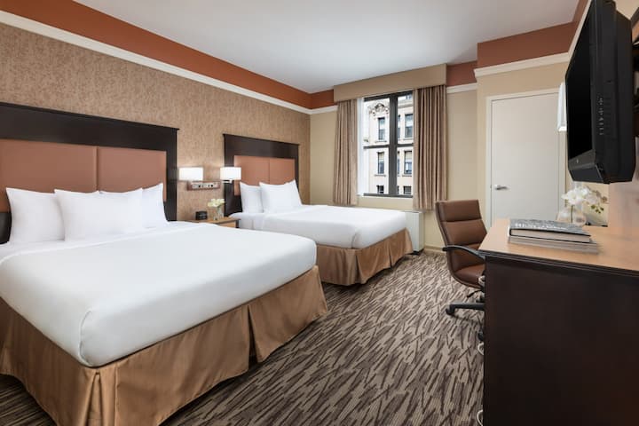 Pleasant Stay! 2 Units, Steps To Herald Square! - Manhattan, NY