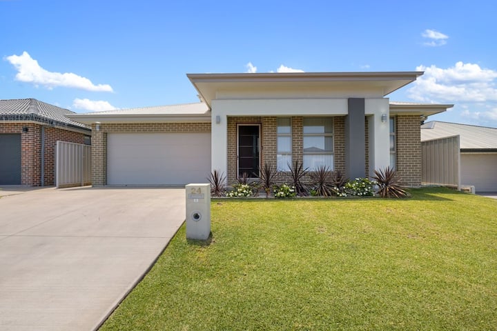 Gone Coastal - Red Rock