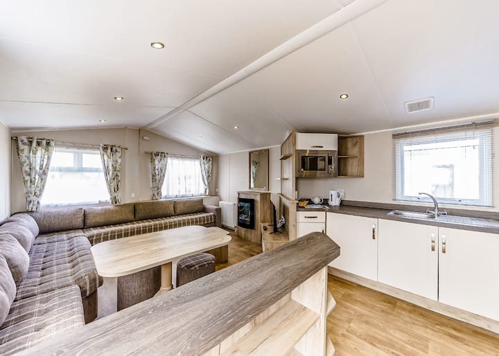 Purn Gold 6 (Pet) - Burnham-on-Sea