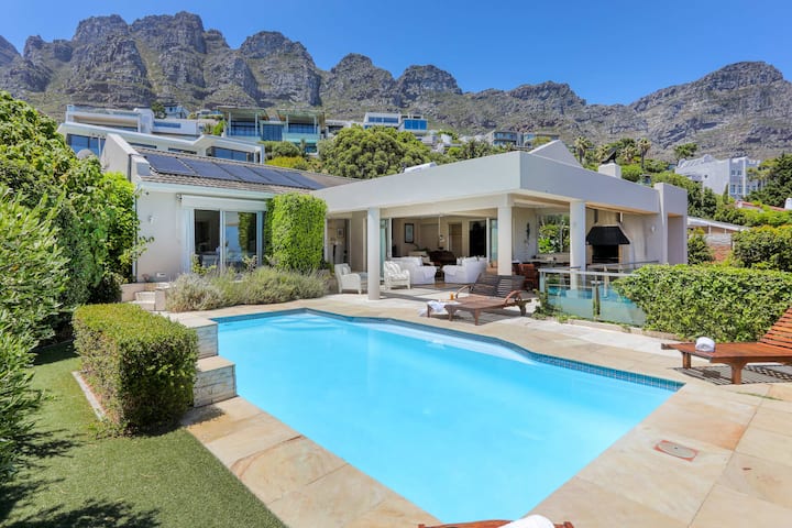 Camps Bay Sunsets - Villa With Pool & Views - Le Cap