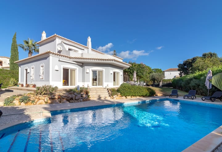 Villa Tranquila - Private Swimming Pool & Stunning - Praia da Rocha