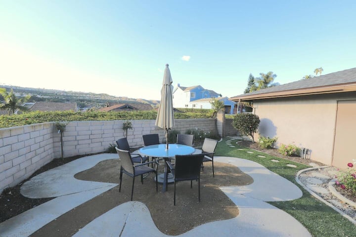 Single Story With Backyard Views & Game Room - Orange County, CA