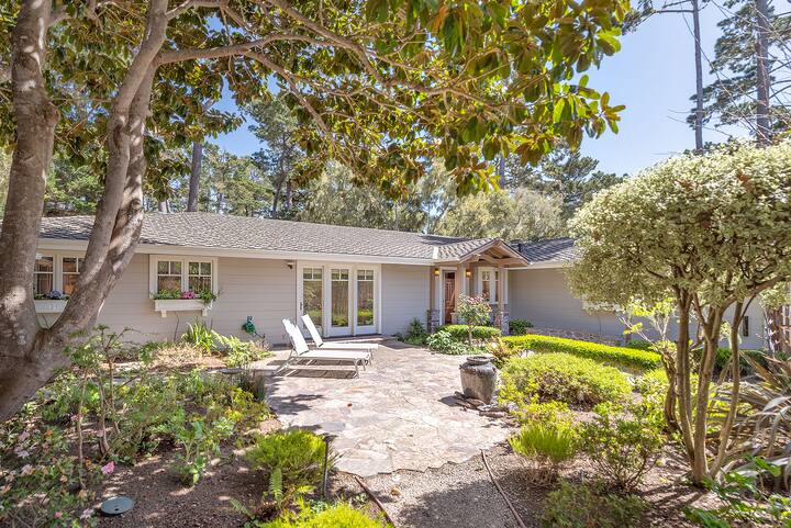 3835 Molly's Cove - Beautiful Home Near Pebble B - Pacific Grove, CA