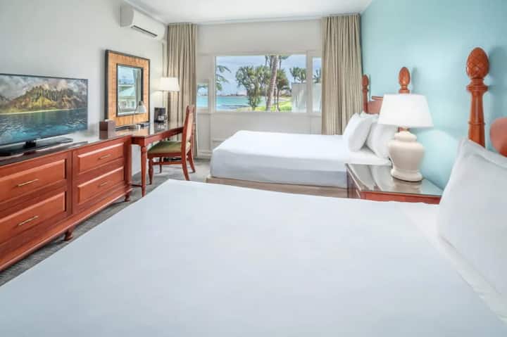 Stunning 4 Ocean View Rooms | Beach + Pool Access - Maui, HI