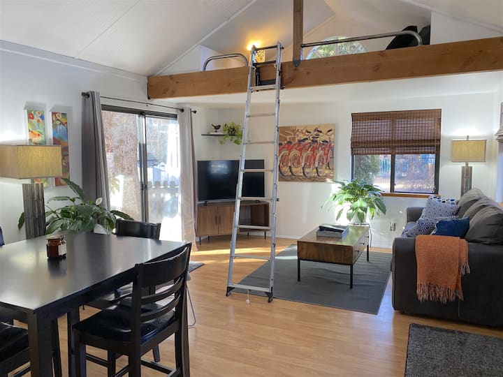 Bluebird Day - River Gem Bungalow, Cozy 1br! - Bend, OR