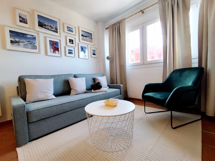 1 Bedroom In Arttyfal Building With Parking - Sierra Nevada