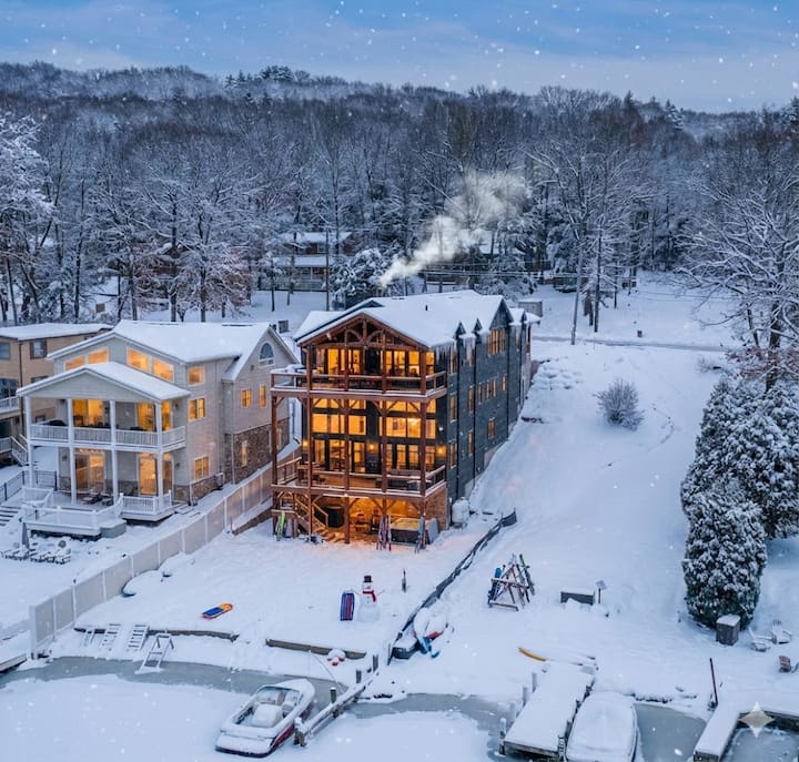 Close To Slopes, Lakefront - Lake Harmony, PA