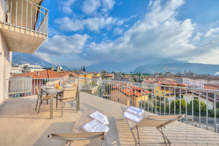 Casa Palmaverde Few Min From Lake - Happy Rentals - Riva del Garda