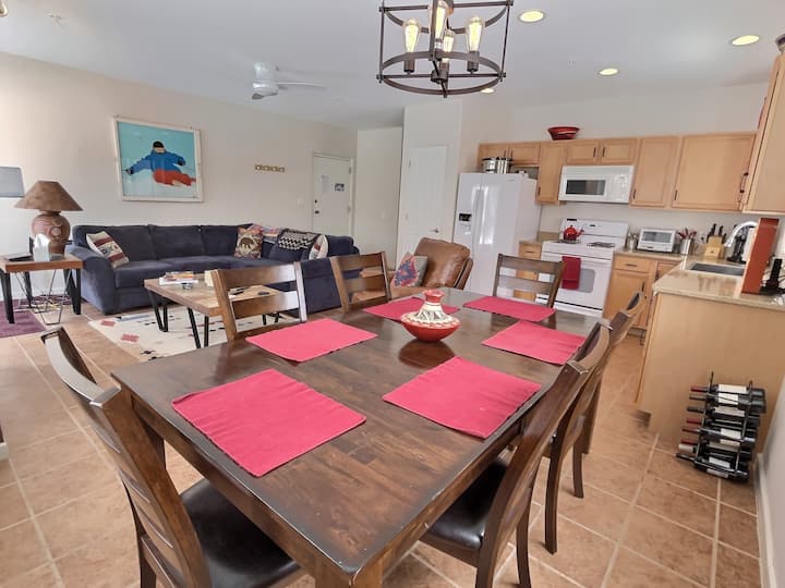 Peaceful Peak View - 301 - Taos Ski Valley, NM