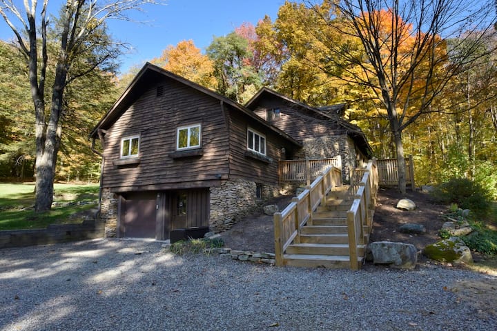 Sugar Hill Cabin At Seven Springs - Seven Springs, PA