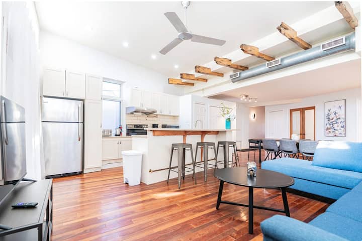 Elegant Apartment With Terrace In Le Plateau - Montreal