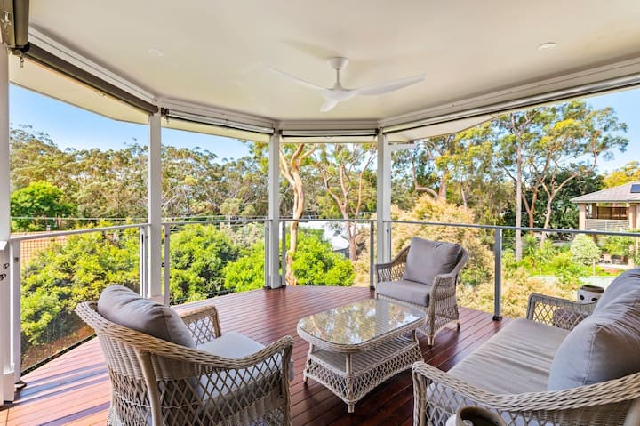 Spacious 5br/4ba House – 100m To Bagnall’s Beach! - Salamander Bay