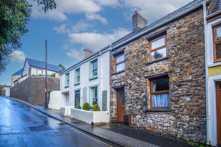 Church Terrace - 3 Bedroom Cottage - Saundersfoot - Tenby