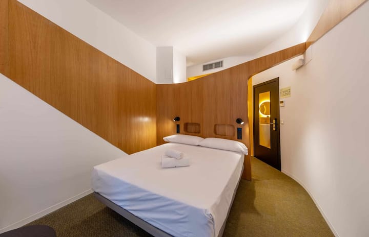 Habitación Doble Superior Con Balcón - Alicante