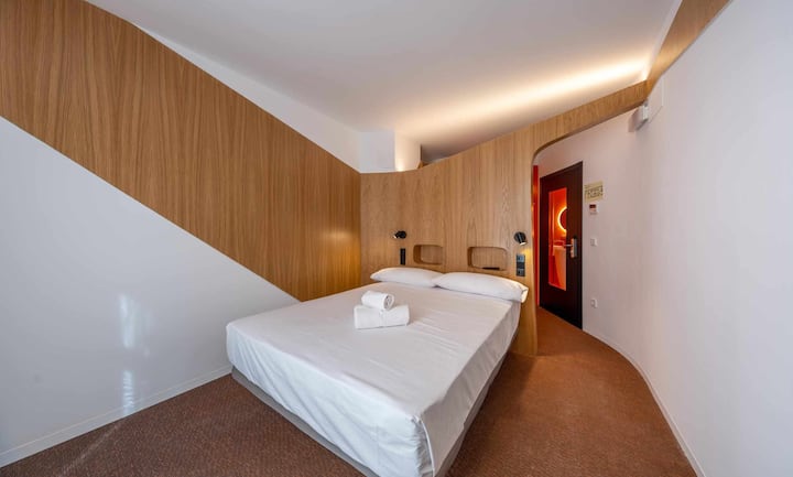 Habitación Doble Superior Con Balcón - Alicante