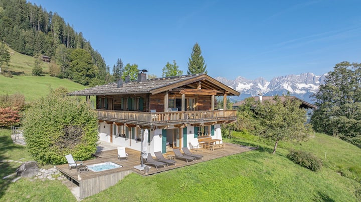 Chalet Bockberg Ski-in, Jacuzzi, View (One Villas) - Westendorf
