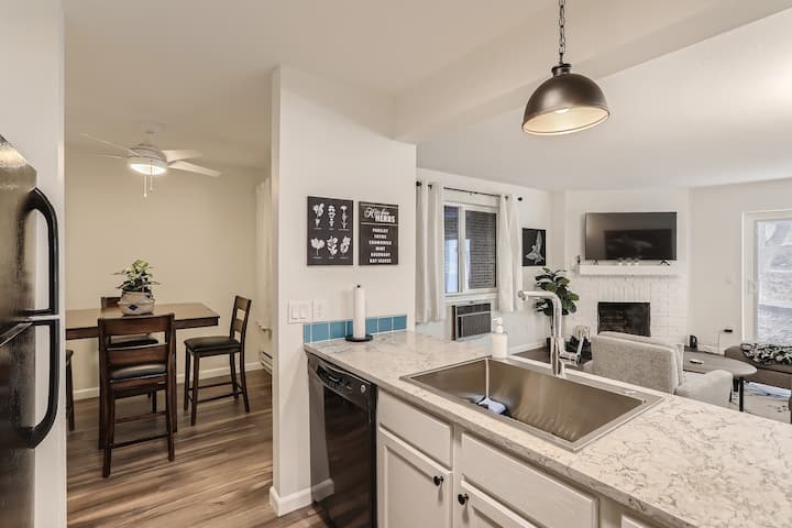 Travelers Home Away Haven: Long Stay Discounts - Aurora, CO
