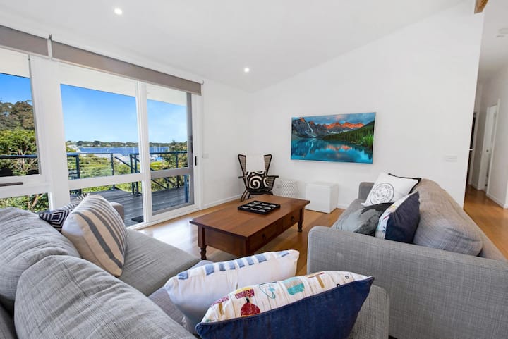 Nautique - Harbor View Home, 3br & Pet-friendly - Metung