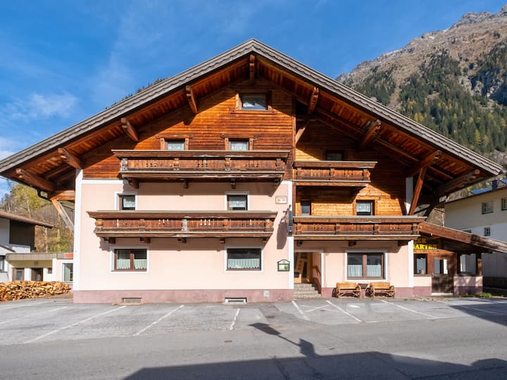 Maison De Vacances Spacieuse Avec Sauna Et Bar - Längenfeld