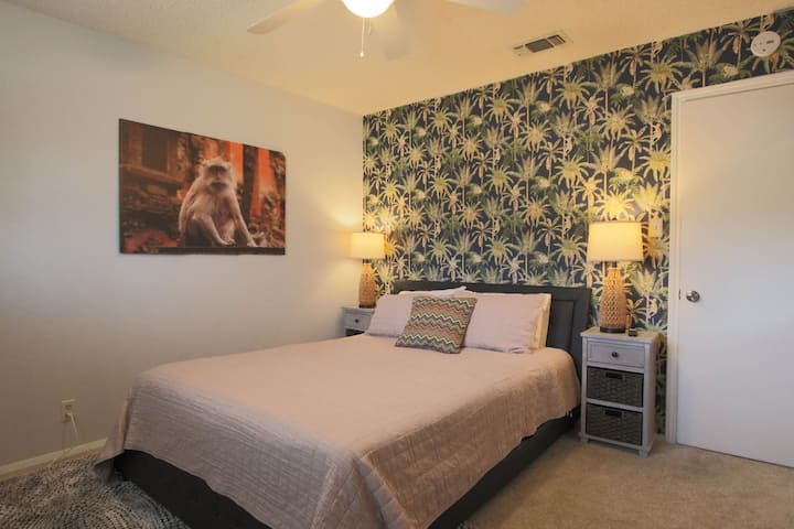 North Austin Room For Rent At The "Bamboo Shack" - Austin, TX