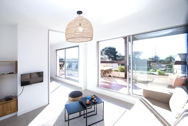 Bali. Ac, Sea View, Terrace, Shared Pool - La Ciotat