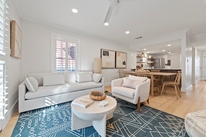 Holiday Isle Home Walk To Beach 2bd/2.5 Bath - Destin, FL