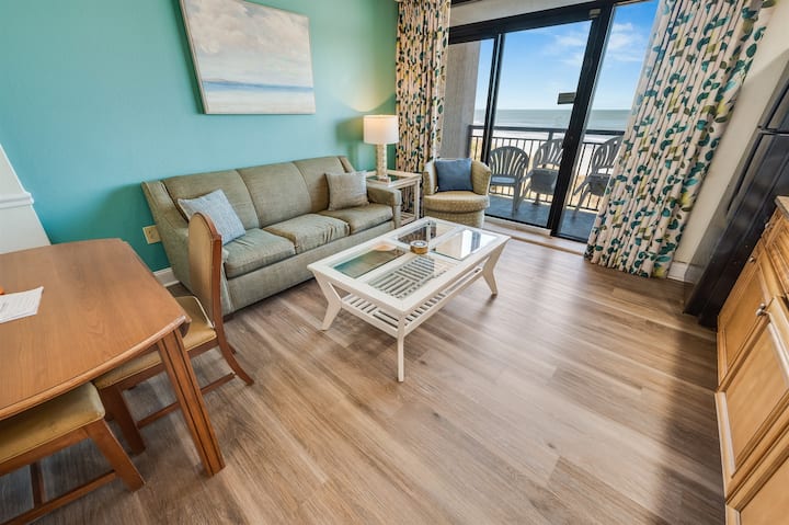 Low Floor, Direct Oceanfront Beautiful 1br, Pools! - North Myrtle Beach, SC